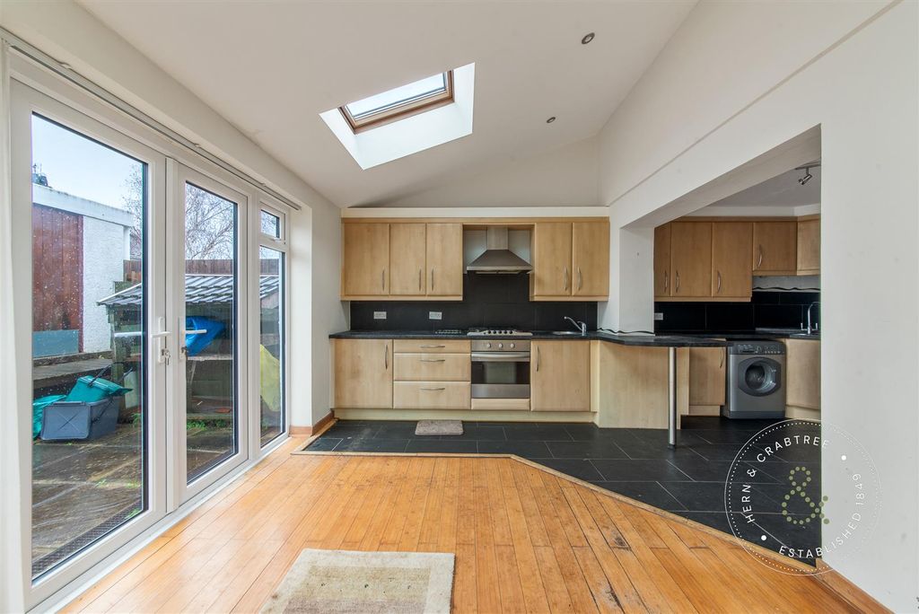 Marine Drive, Barry CF62, 2 bed end terrace house for sale, £300,000 ...