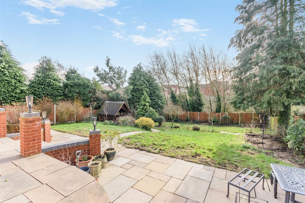 Chatsworth Close, Mansfield NG18, 4 bed detached house for sale, £ ...