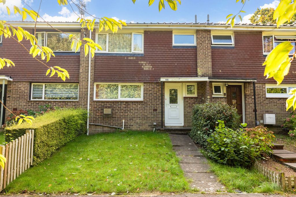 Selsey Road, Crawley RH11, 3 bed terraced house for sale, £300,000 ...