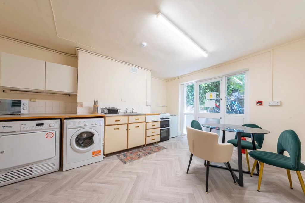 Fortess Road, London NW5, Room to rent, £1,200 pcm | PrimeLocation