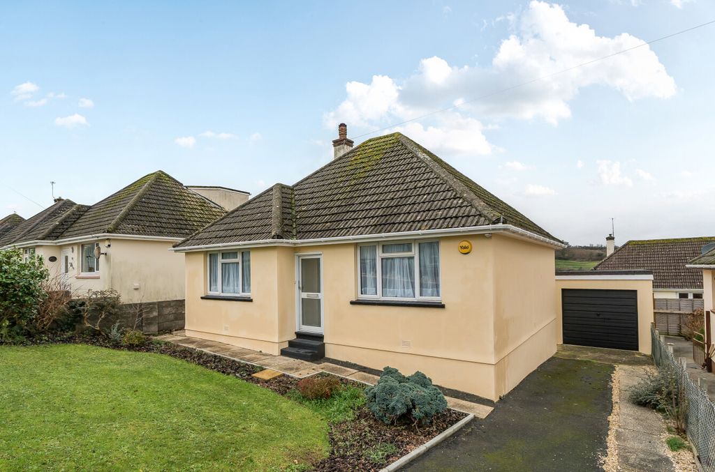 Park Road, Kingskerswell, Newton Abbot, Devon TQ12, 2 bed bungalow for ...