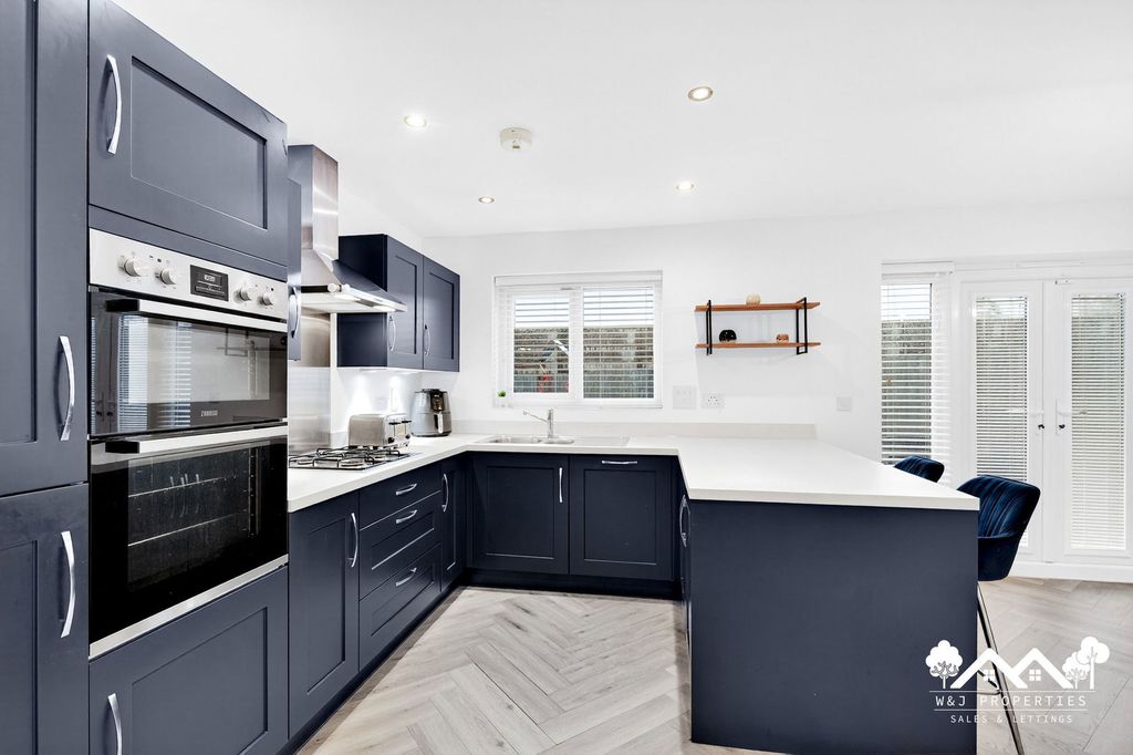 Emelia Drive, Prescot L34, 3 bed detached house for sale, £275,000 ...