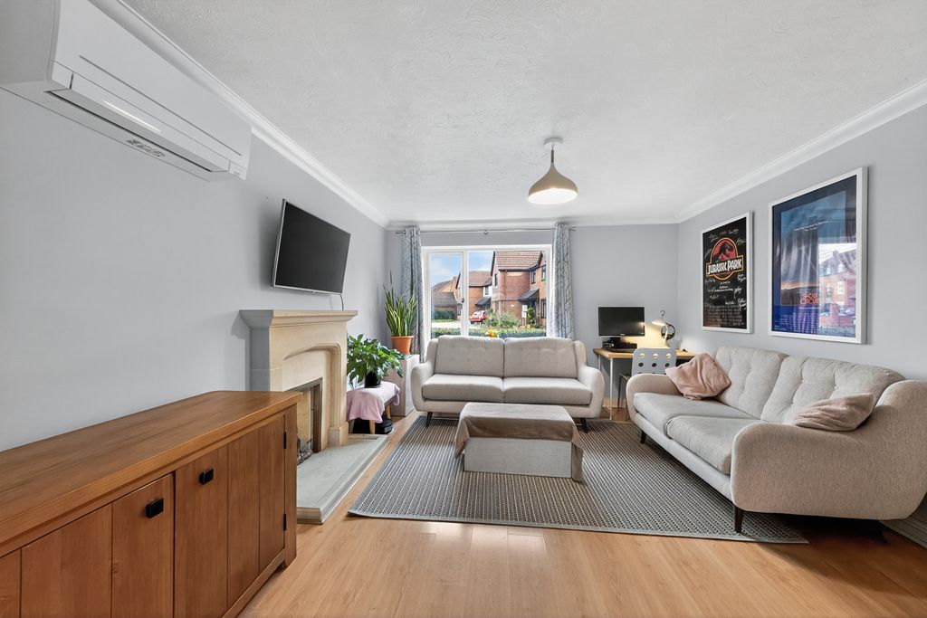 Swayne Rise, Middleton, Milton Keynes MK10, 5 bed detached house for ...