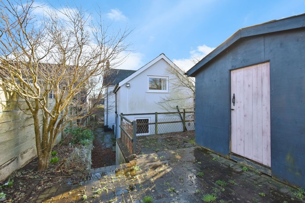 Rhosmaen, Llandeilo, Carmarthenshire SA19, 3 bed semi-detached house ...