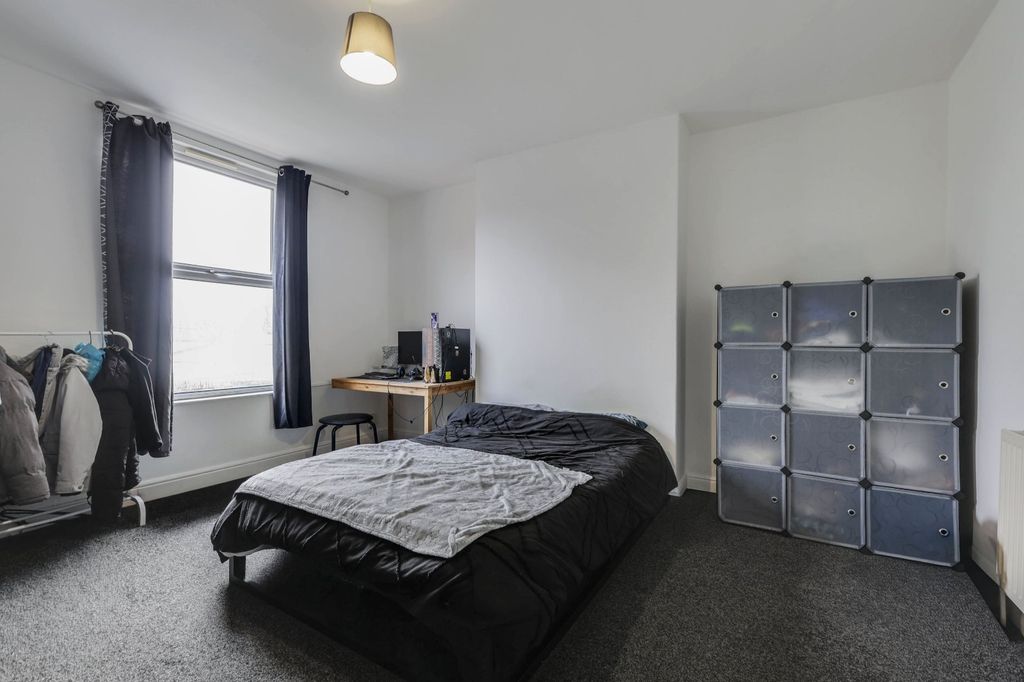 Salisbury Road, Leeds, West Yorkshire LS12, 2 bed terraced house for ...