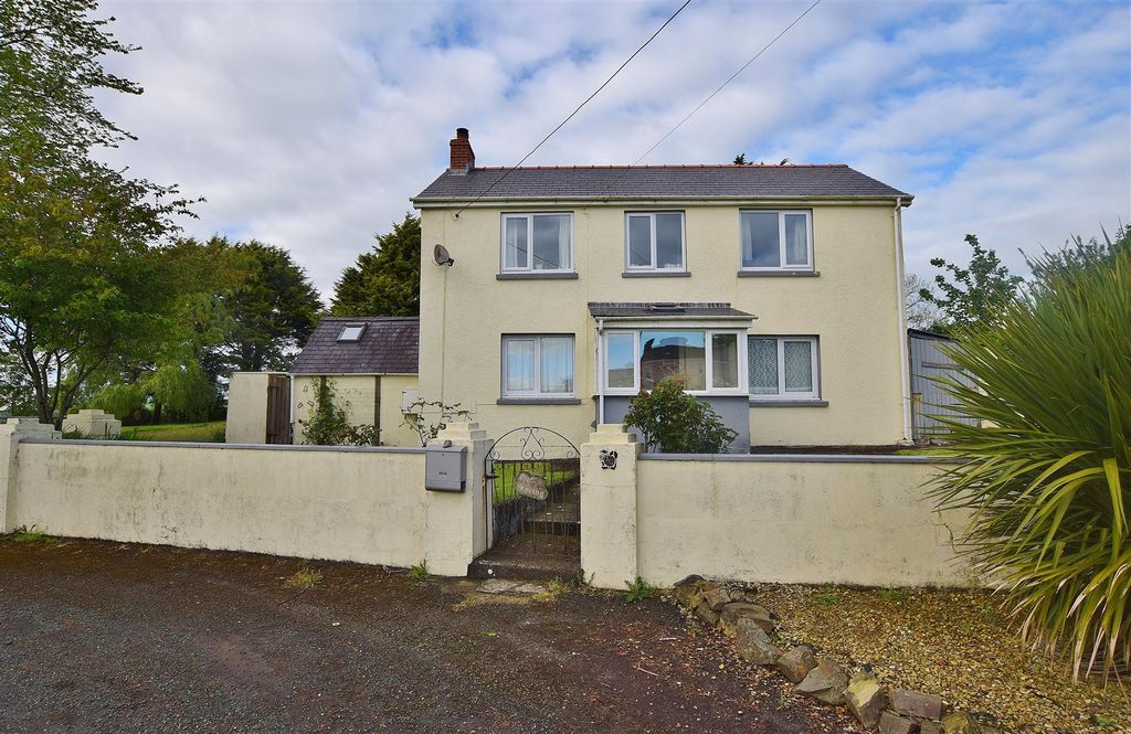 Walton East, Clarbeston Road SA63, 4 bed detached house for sale, £ ...