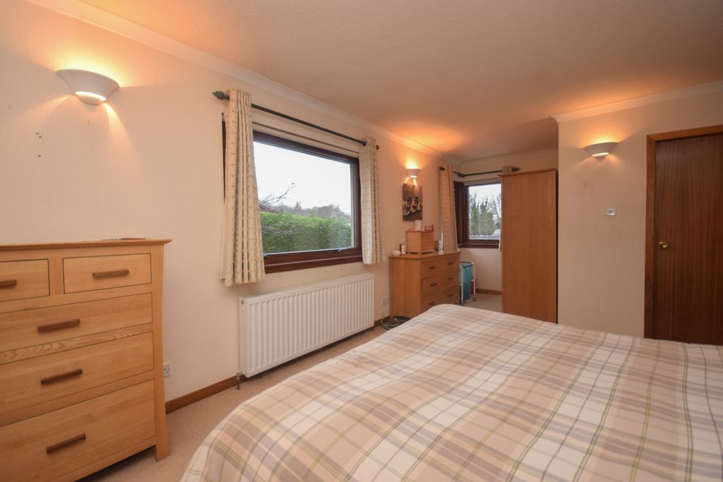 Clerwood, Rhynd Lane, Perth PH2, 4 bed detached bungalow for sale, £ ...