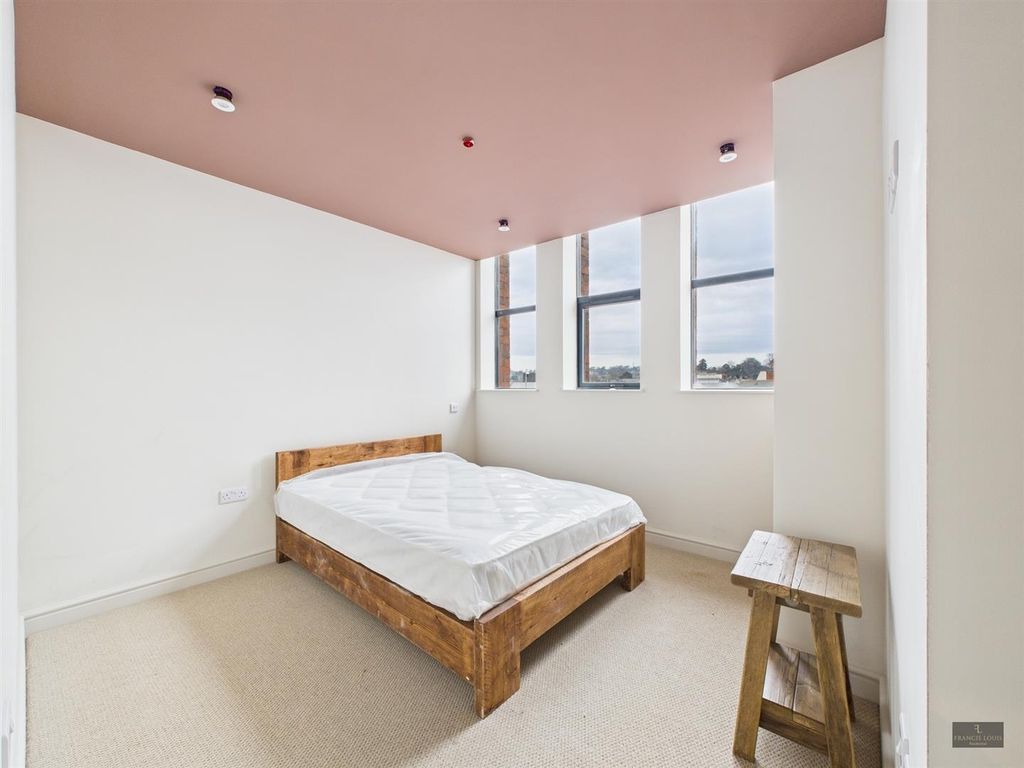 1 Paternoster House, Exeter EX4, 2 bed flat to rent, £1,950 pcm ...