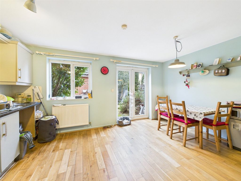 Woodvale Kingsway, Quedgeley, Gloucester, Gloucestershire GL2, 3 bed ...