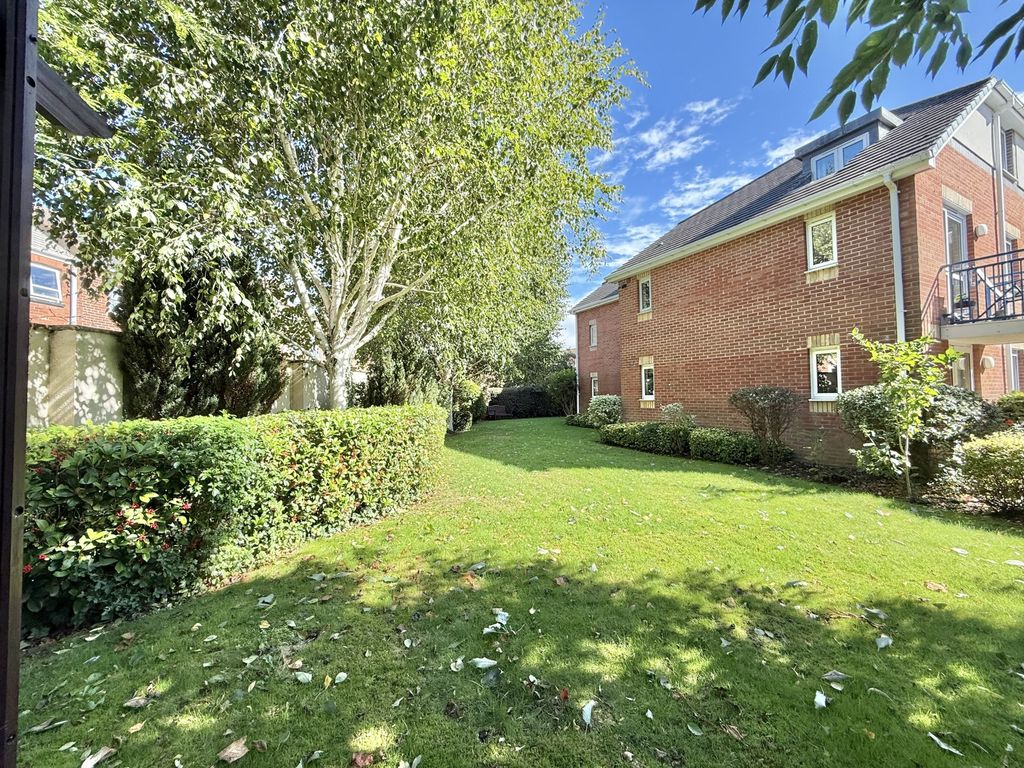 Cowick Street, St.Thomas EX4, 1 bed flat for sale, £160,000 | PrimeLocation