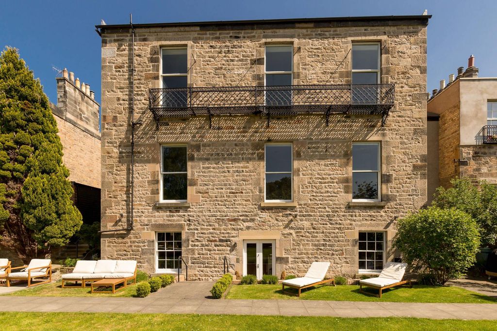 Inverleith Row, Edinburgh EH3, 6 bed detached house for sale, £ ...