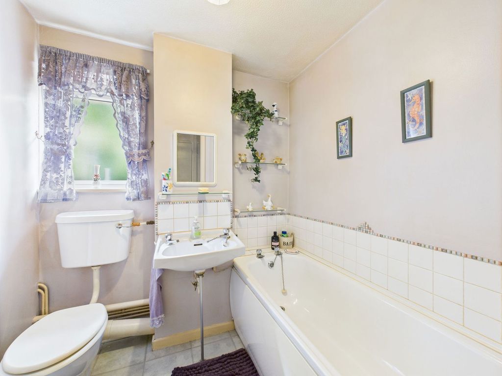 Cook Road, Horsham RH12, 1 bed maisonette for sale, £180,000 ...