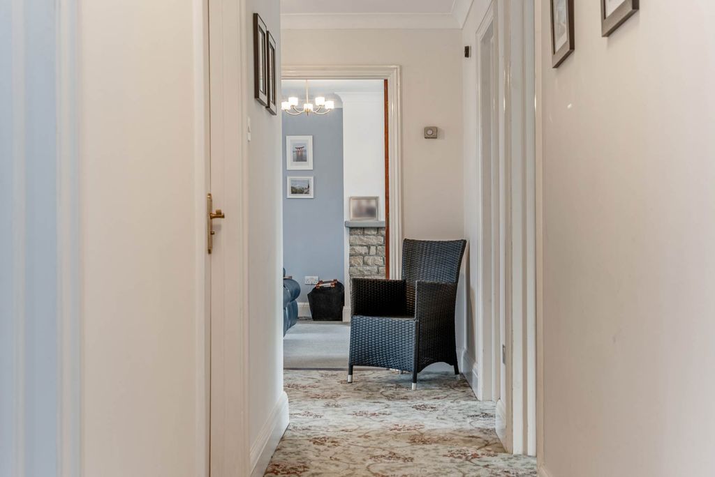 Earnley Manor Close, Earnley, West Sussex PO20, 4 bed detached bungalow ...