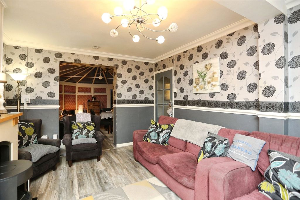 Chelsfield Lane, Orpington BR5, 4 bed semi-detached house for sale, £ ...