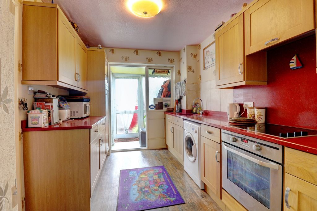 The Pastures, High Wycombe, Buckinghamshire HP13, 2 bed terraced house ...