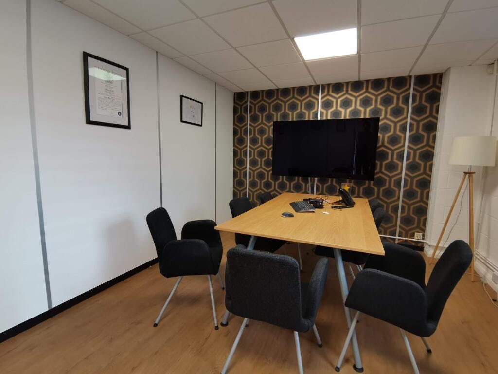Shrivenham Hundred Business Park, Majors Road, Watchfield, Swindon SN6 ...