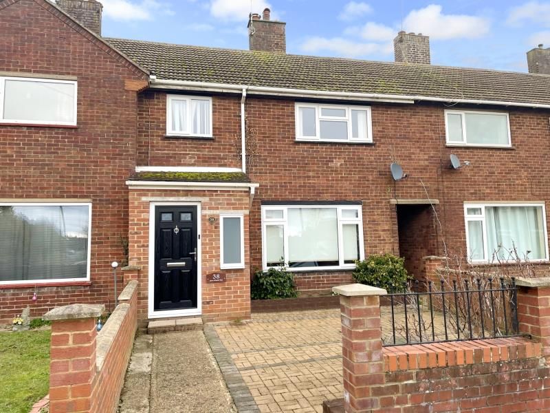 Queen Elizabeth Way, Colchester CO2, 3 bed property to rent, £1,450 pcm ...