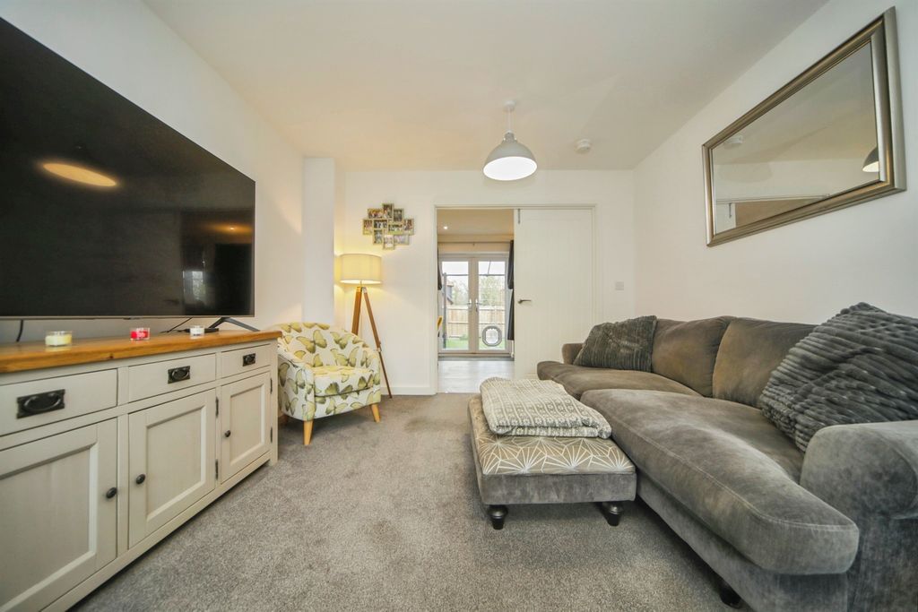 Castell Road, Bacton, Stowmarket IP14, 3 bed semi-detached house for ...