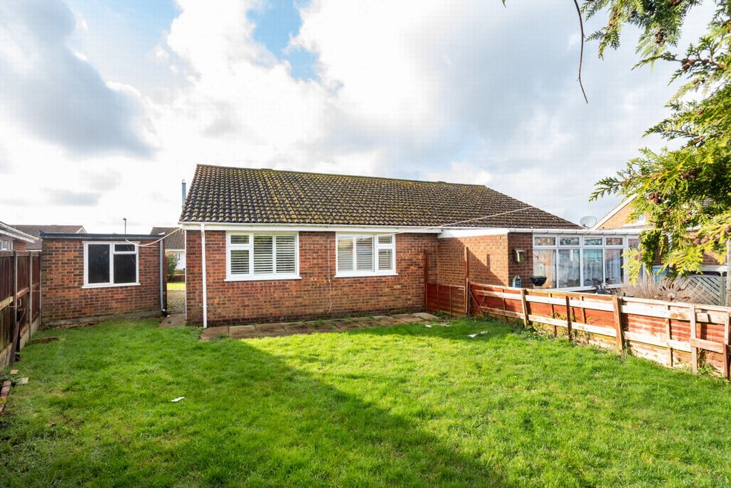 Hawthorn Close, St Marys Bay TN29, 2 bed bungalow for sale, £275,000 ...