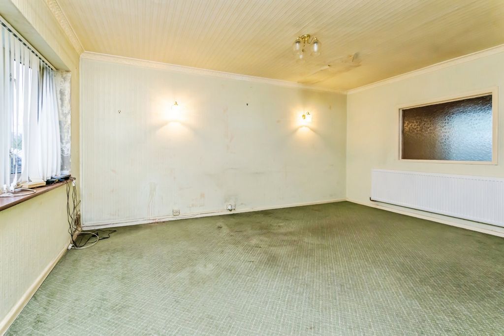 Homestead Way, New Addington, Croydon CR0, 3 bed semi-detached house ...