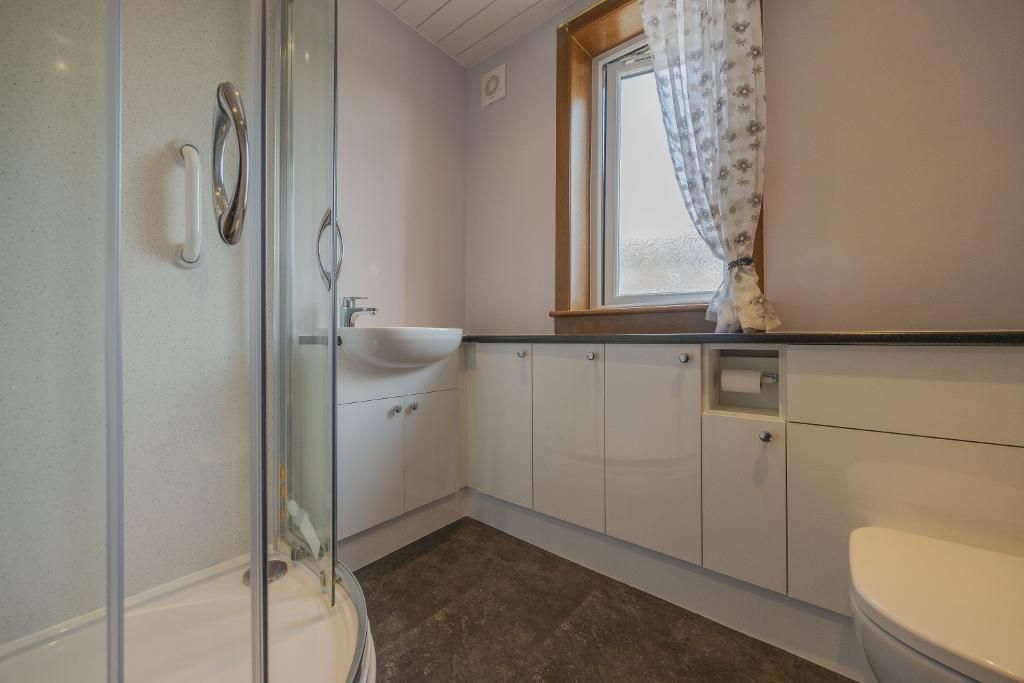 Burnside, Auchtermuchty, Fife KY14, 2 bed terraced house for sale, £ ...