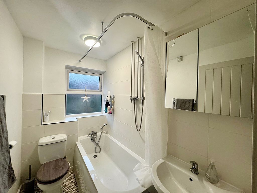 Sturley Close, Kenilworth CV8, 2 bed semi-detached house for sale, £ ...