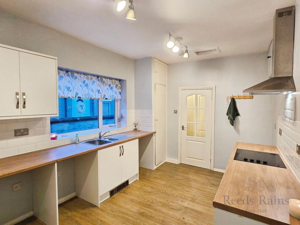 Peartree Bungalows, Blackhall Mill, Newcastle Upon Tyne, Tyne And Wear ...