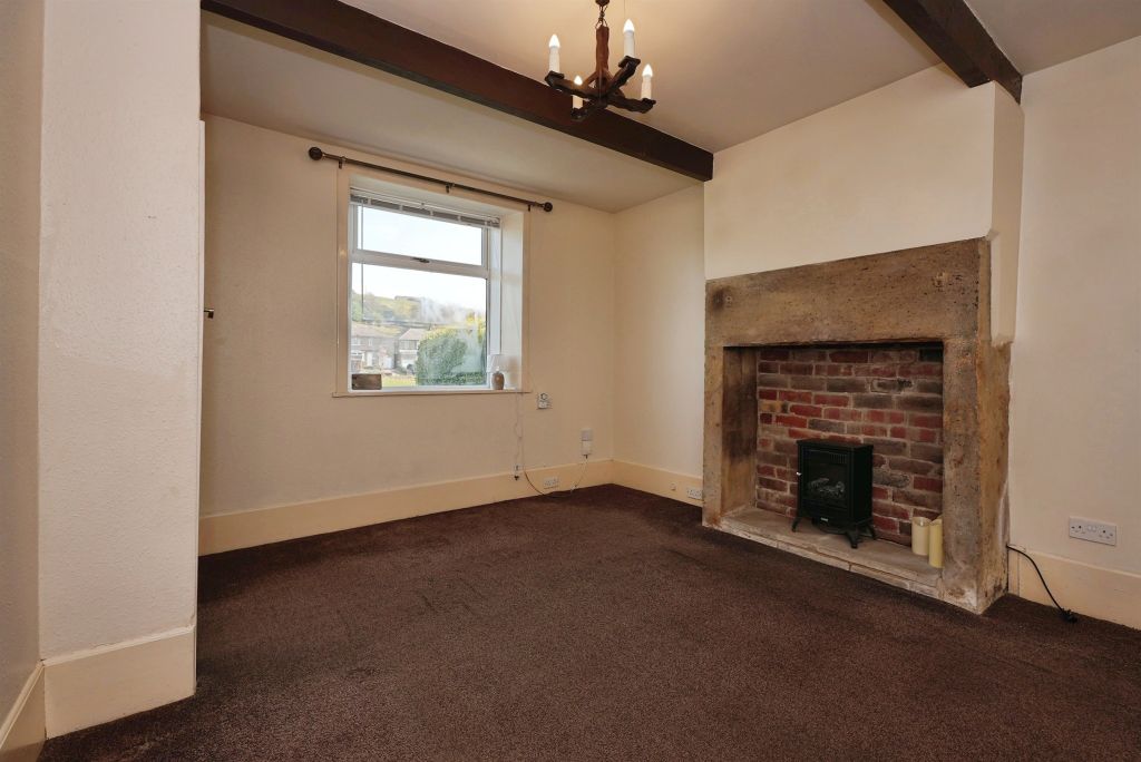 Hall Bower, Huddersfield HD4, 3 bed detached house for sale, £240,000 ...
