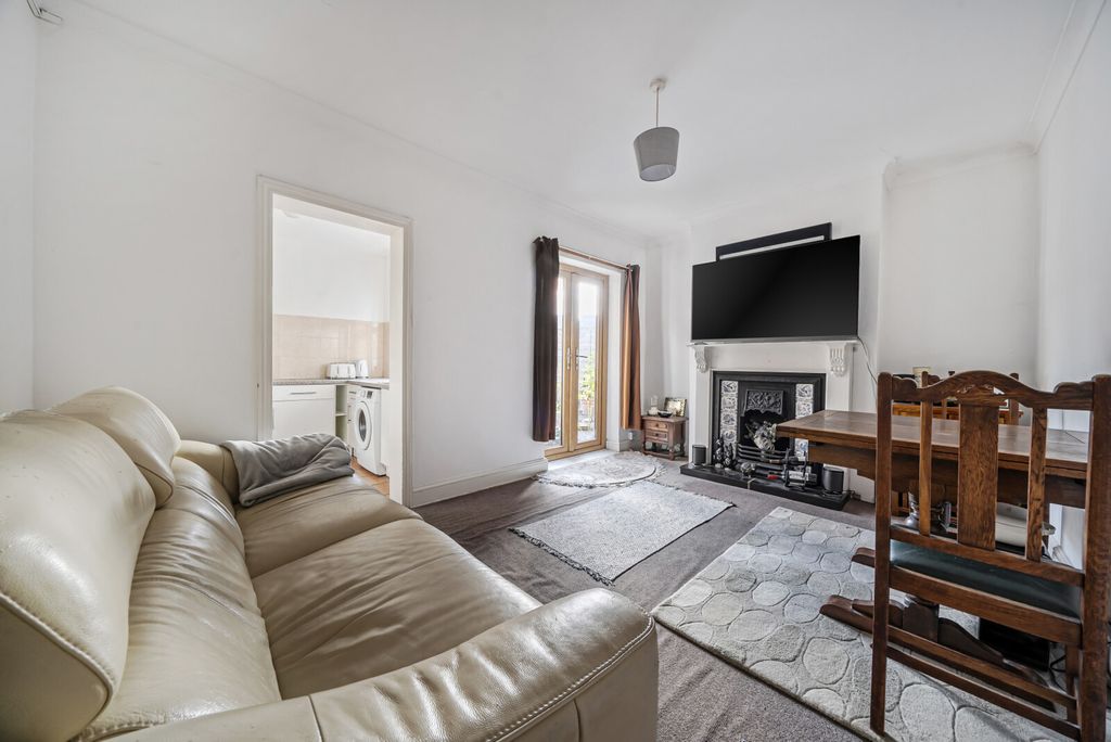 Haydon Place, Guildford GU1, 2 bed detached house for sale, £645,000 ...