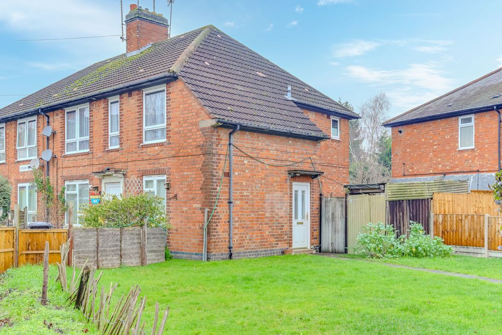 Saffron Lane, Leicester LE2, 2 bed flat for sale, £120,000 | PrimeLocation