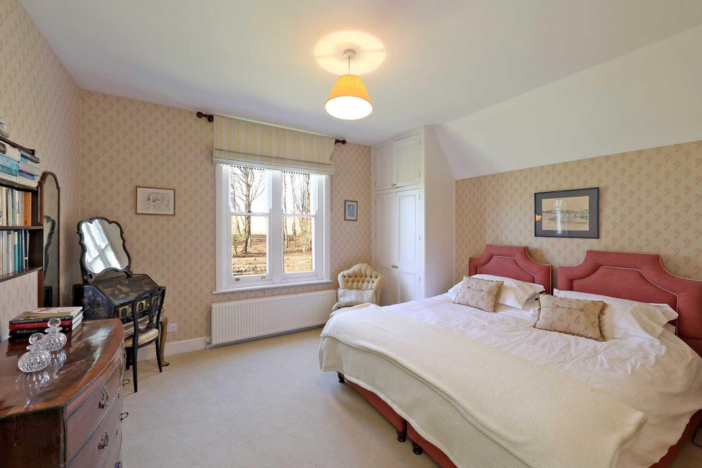 Manor Farm House, North Waltham, Basingstoke, Hampshire RG25, 6 bed ...