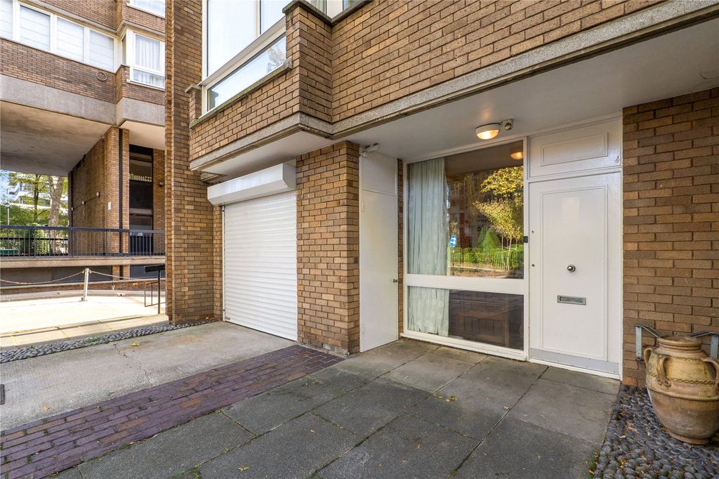 Cambridge Square, London W2, 5 bed detached house for sale, £3,250,000 ...