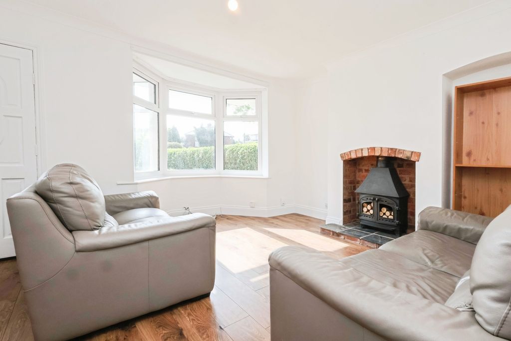 Elmdale Crescent, Birmingham, West Midlands B31, 2 bed semi-detached ...