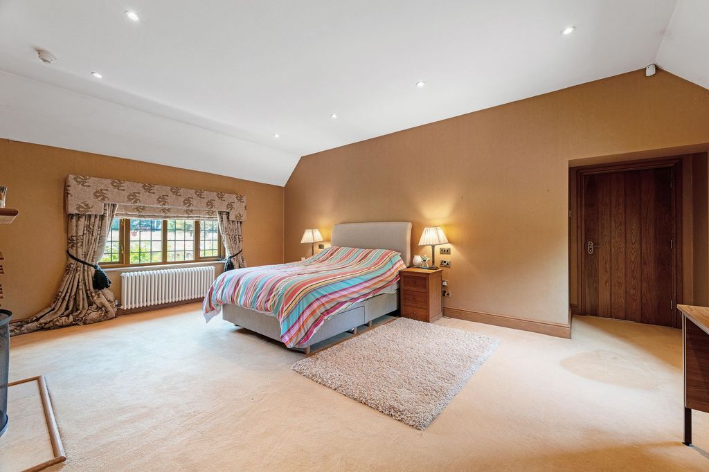 Roman Lane, Little Aston Park B74, 6 bed detached house for sale, £ ...