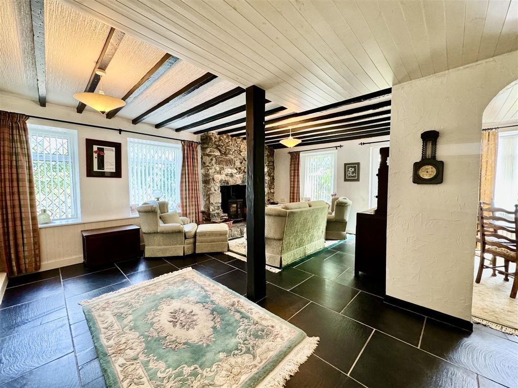 Pentreuchaf, Pwllheli LL53, 3 bed detached house for sale | PrimeLocation