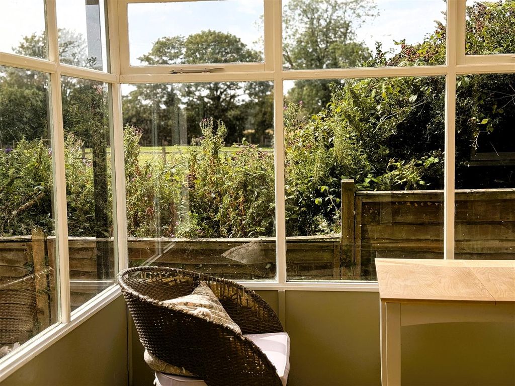 Main Street, Alne, York YO61, 3 bed detached bungalow for sale, £ ...