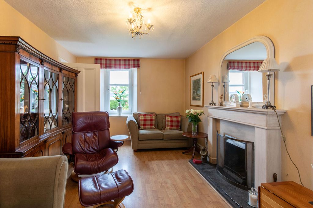 Burrelton, Blairgowrie PH13, 3 bed farmhouse for sale, £349,950 ...