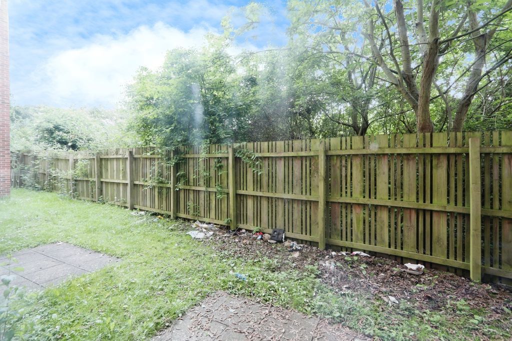 Cuthbert Cooper Place, Sheffield, South Yorkshire S9, 2 bed flat for ...