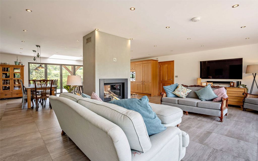 Derwydd Road, Llandybie, Carmarthenshire SA18, 4 bed detached house for ...