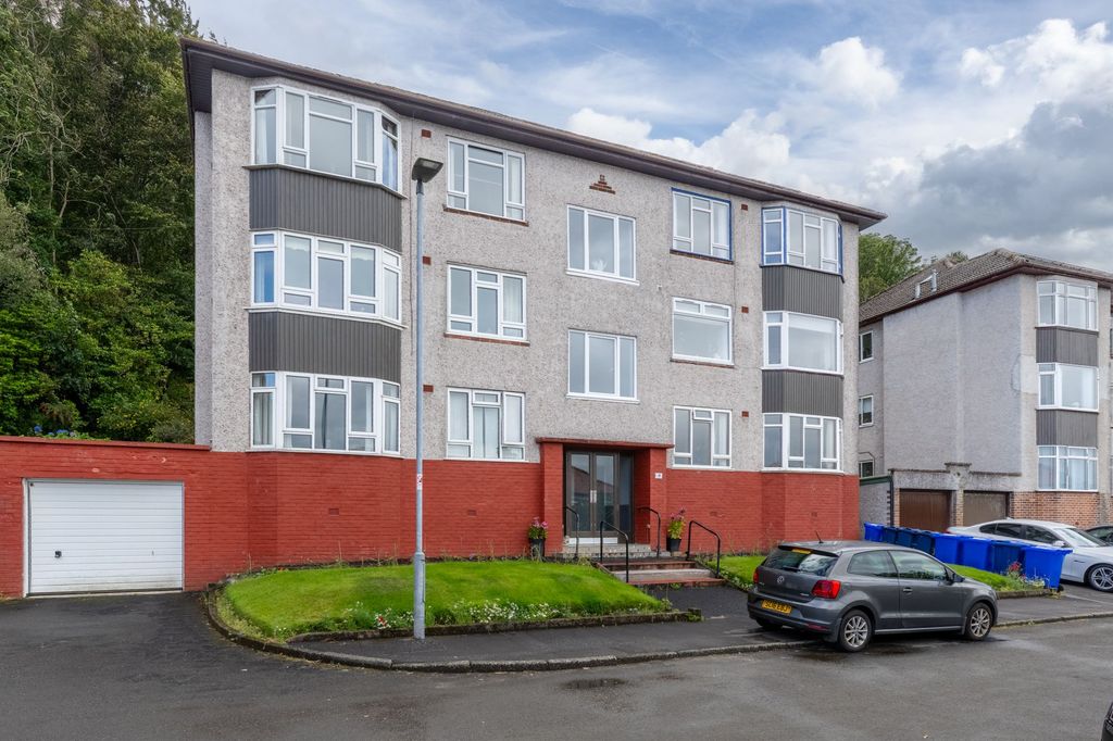 4 Levanne Place, Gourock PA19, 2 bed flat for sale, £125,000 ...