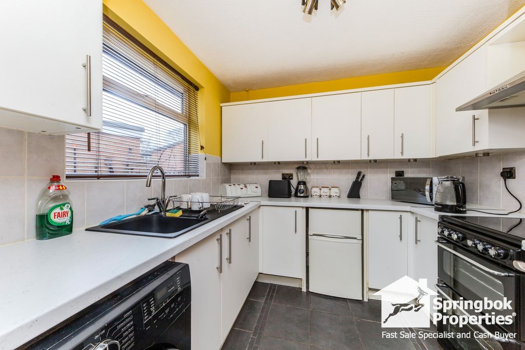 Witham Close, Wistaston, Cheshire CW2, 3 bed detached bungalow for sale ...