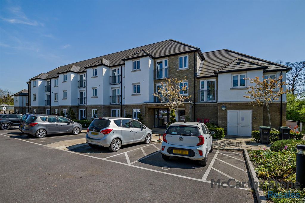 Applegate House, Seymour Road, Trowbridge BA14, 2 bed flat for sale, £ ...