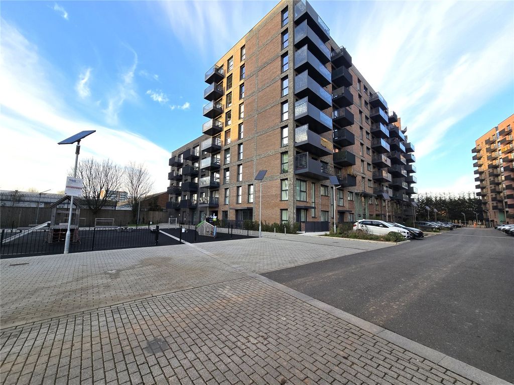 Catimor House, 37, Cranton Avenue, Hayes, Hillingdon UB3, 2 bed flat ...