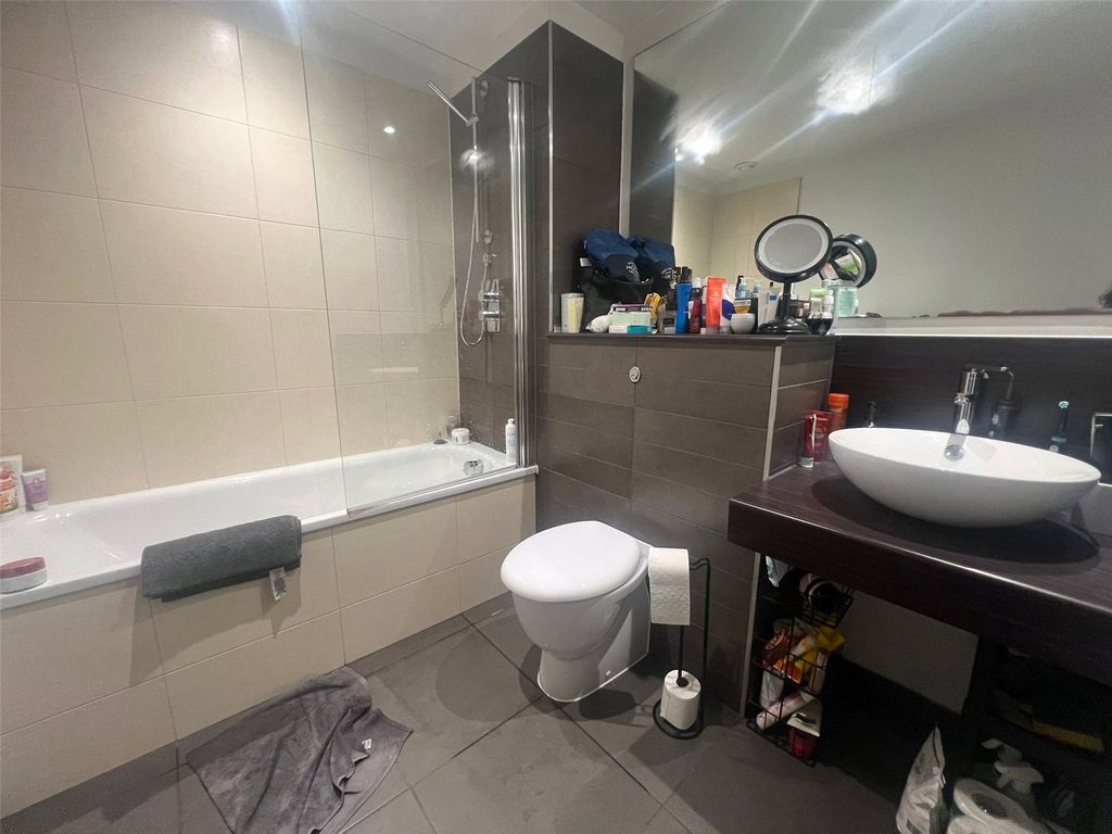 Lord Street, Manchester, Greater Manchester M4, 2 bed flat to rent, £ ...