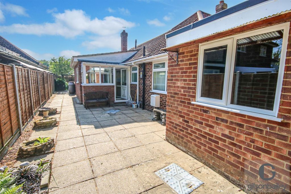 Spinney Road, Thorpe St Andrew NR7, 3 bed detached bungalow for sale ...