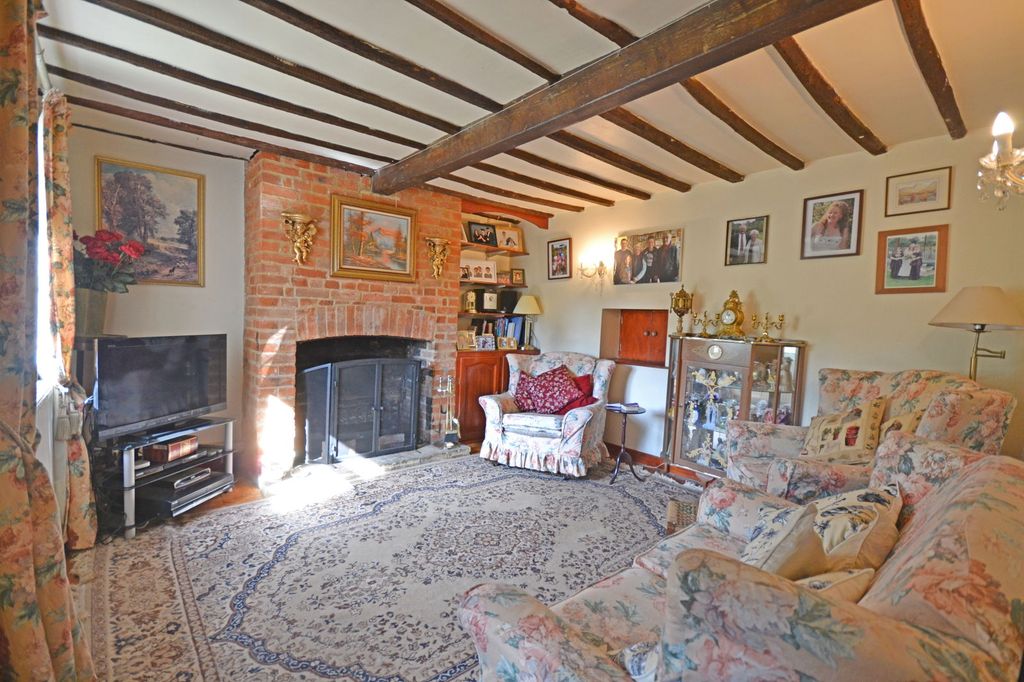 Hogs Lane, Chrishall SG8, 3 bed cottage for sale, £475,000 | PrimeLocation
