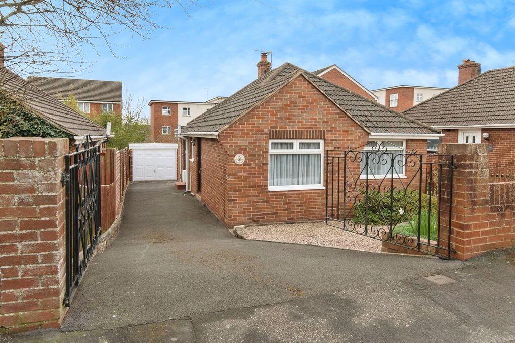 Mayfield Road, Pinhoe, Exeter EX4, 3 bed detached bungalow for sale, £ ...