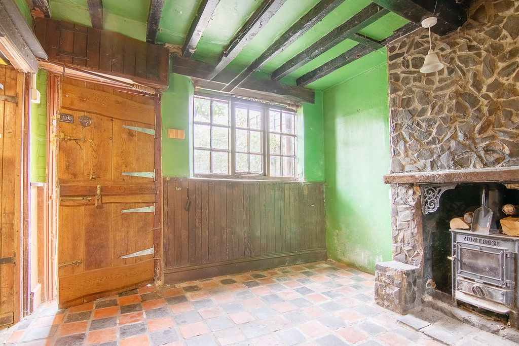 Mill Hill, Lubenham LE16, 3 bed semi-detached house for sale, £120,000 ...
