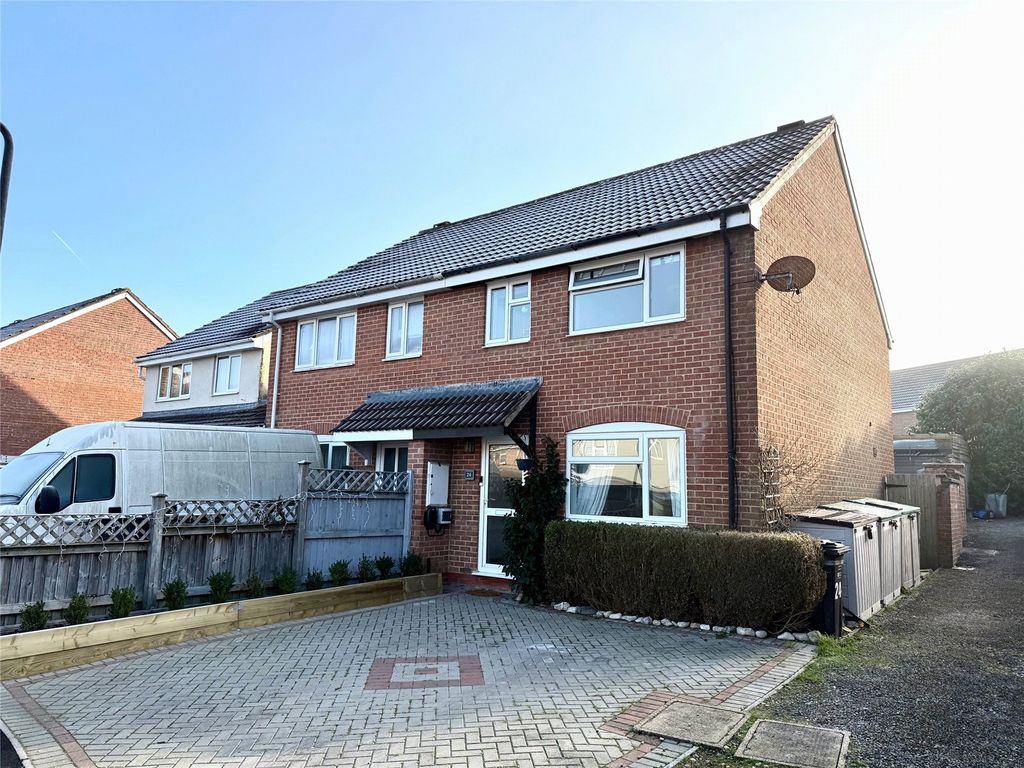Wren Close, Frome, Somerset BA11, 3 bed semi-detached house for sale, £ ...
