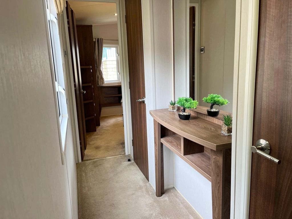 Mill Lane, Hawksworth Leeds LS20, 2 bed mobile/park home for sale, £ ...